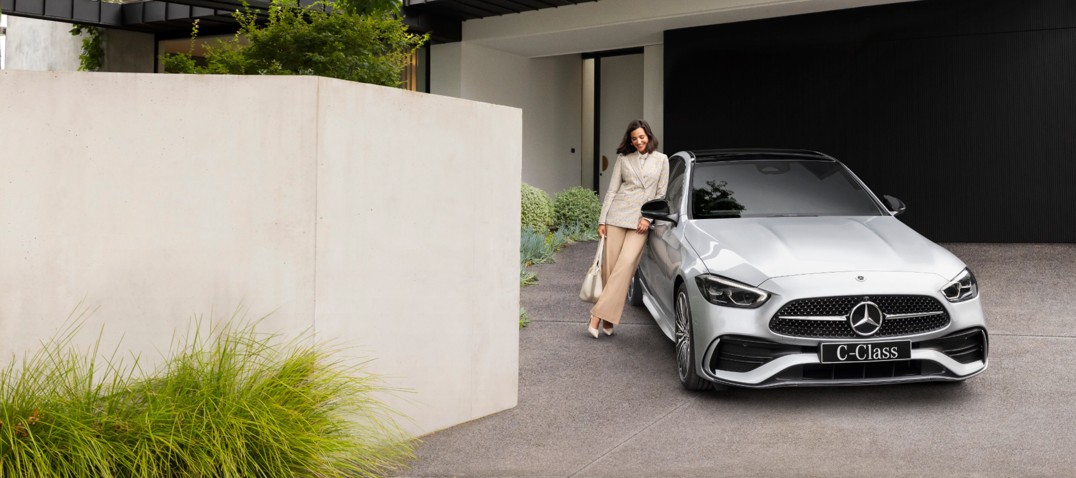 Mercedes Benz Luxury Driveway